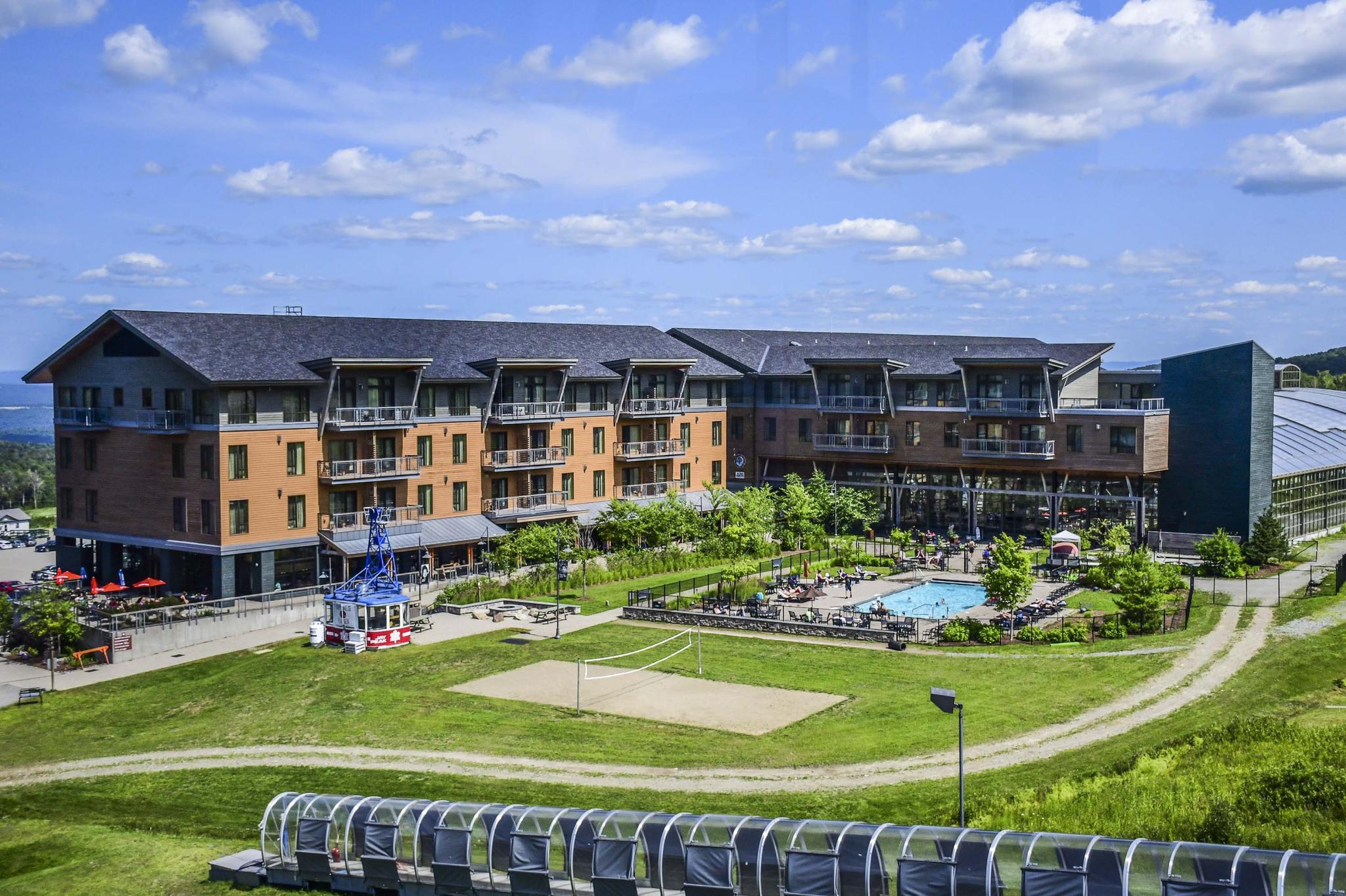 Book Your Vacation | Jay Peak Resort